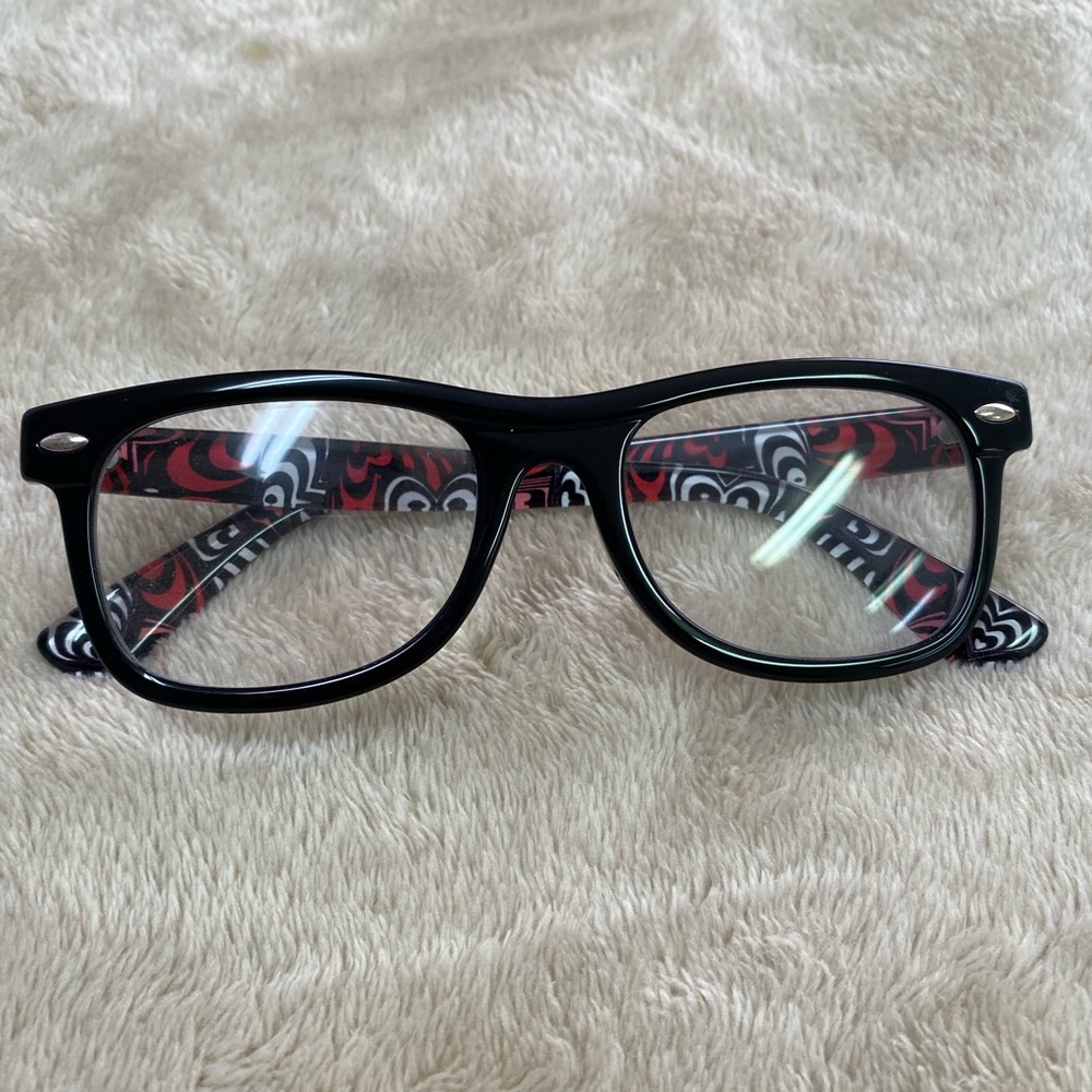 Non-Script Glasses. New. No Scratches. - Gem